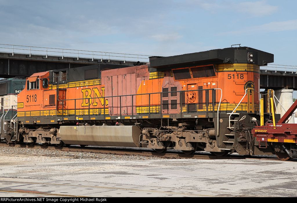 BNSF 5118